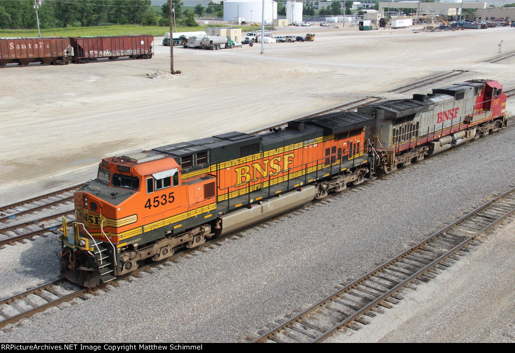 BNSF 4535